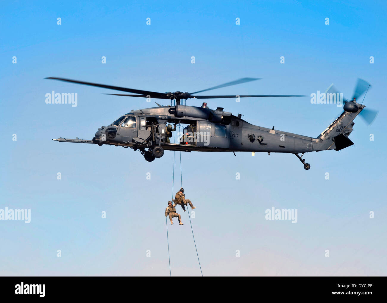 Helicopter rappel training hi-res stock photography and images - Alamy