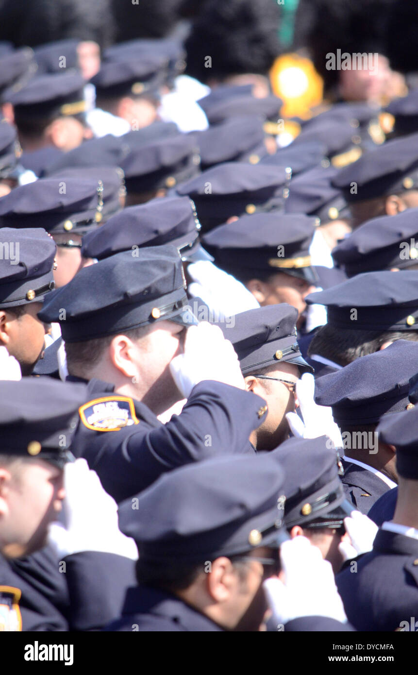 Police officers funeral hi-res stock photography and images - Alamy
