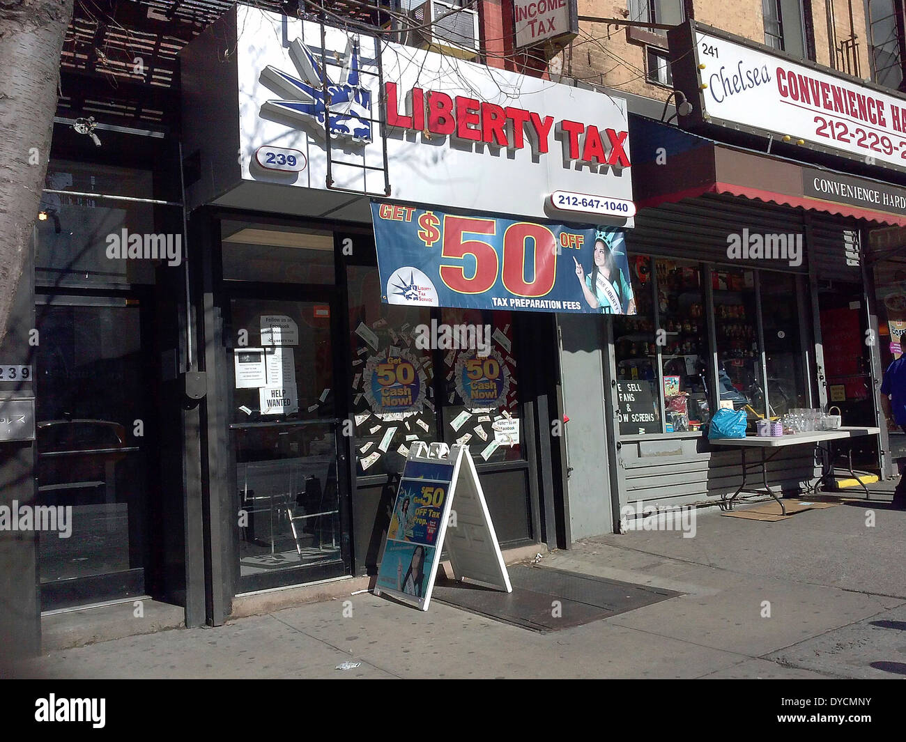 Liberty tax service hi-res stock photography and images - Alamy