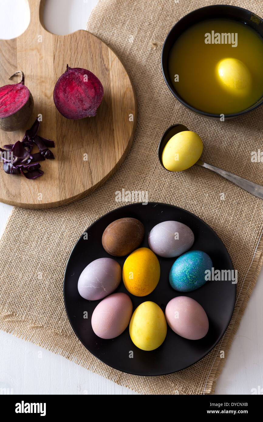 Dying eggs hi-res stock photography and images - Alamy