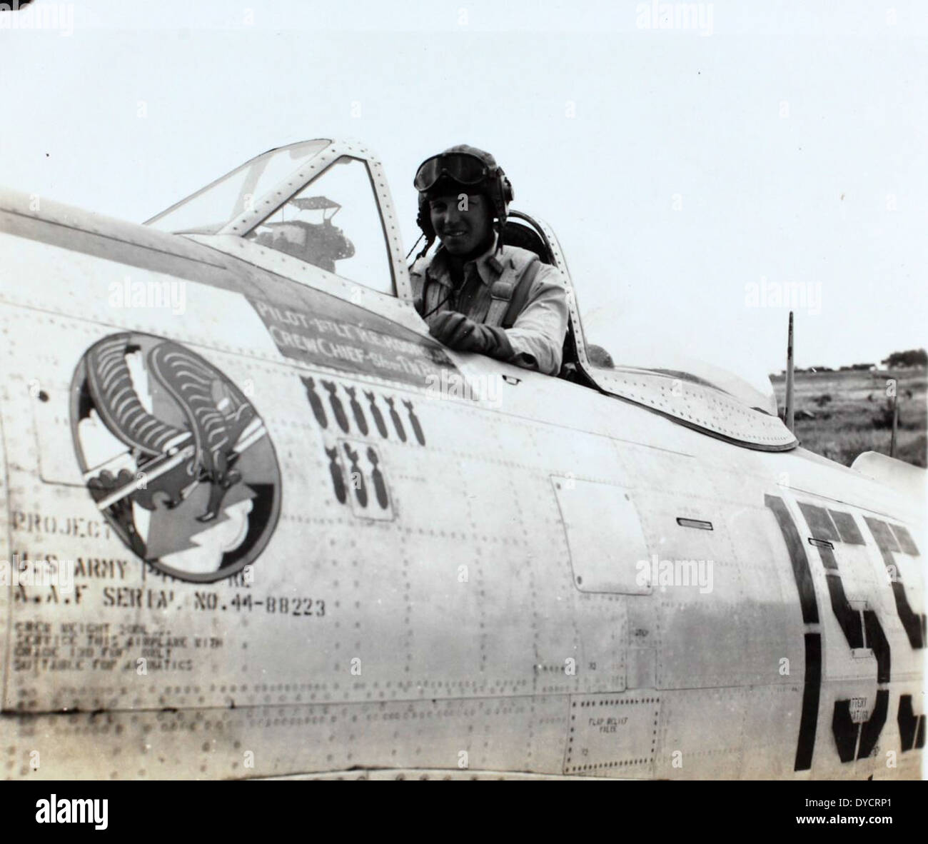 This image from the Oscar Perdomo album features the 464th Fighter ...