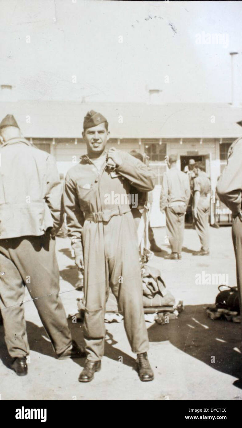 Oscar Perdomo, an ace fighter pilot, served with the 464th Fighter ...