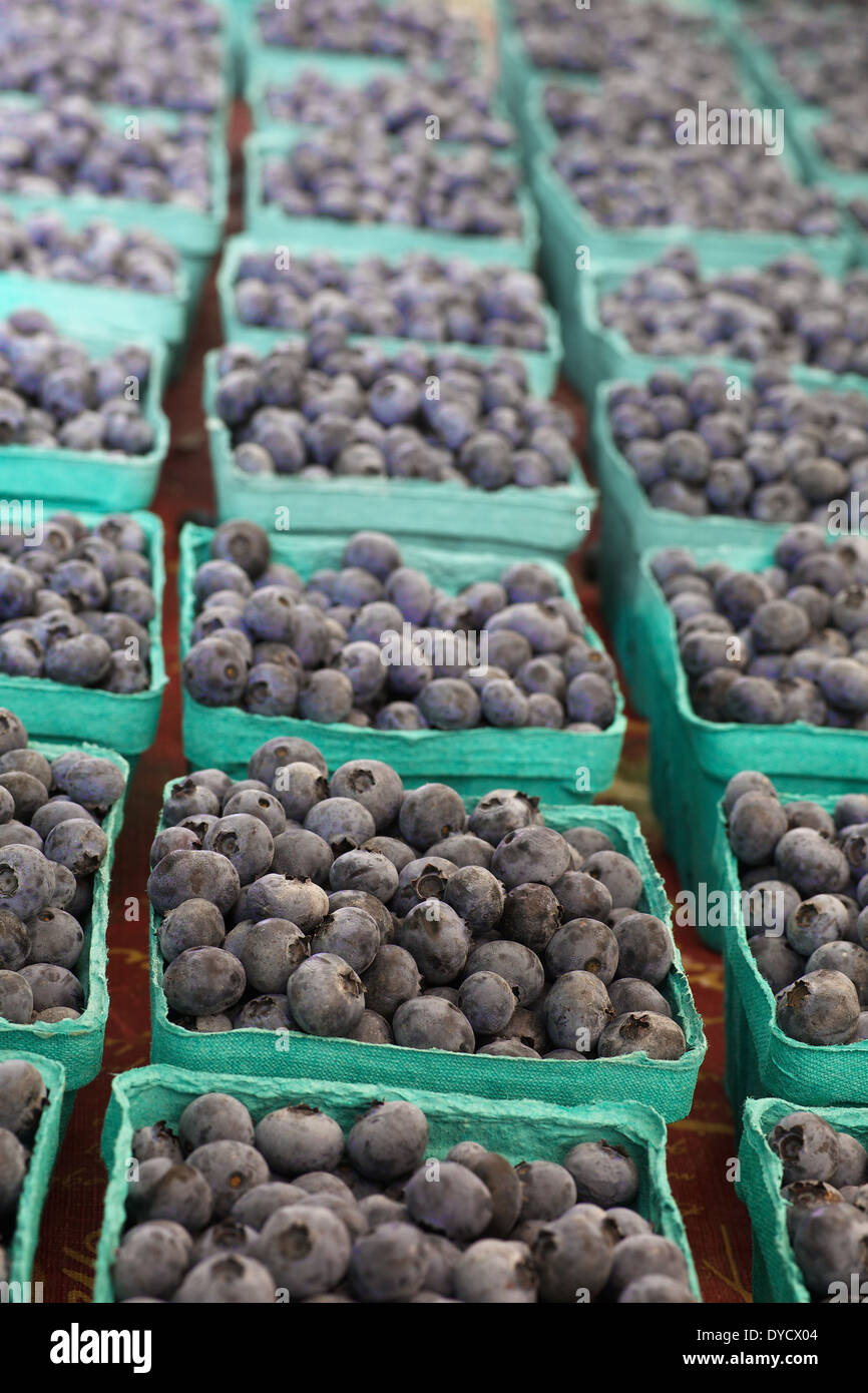 Blue cartons hi-res stock photography and images - Alamy