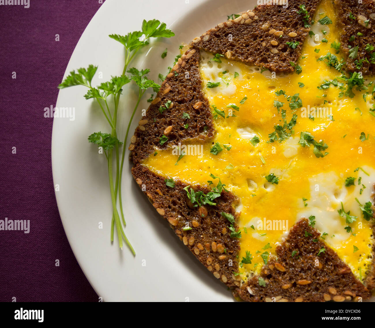 Egg shaped fruit hi-res stock photography and images - Alamy
