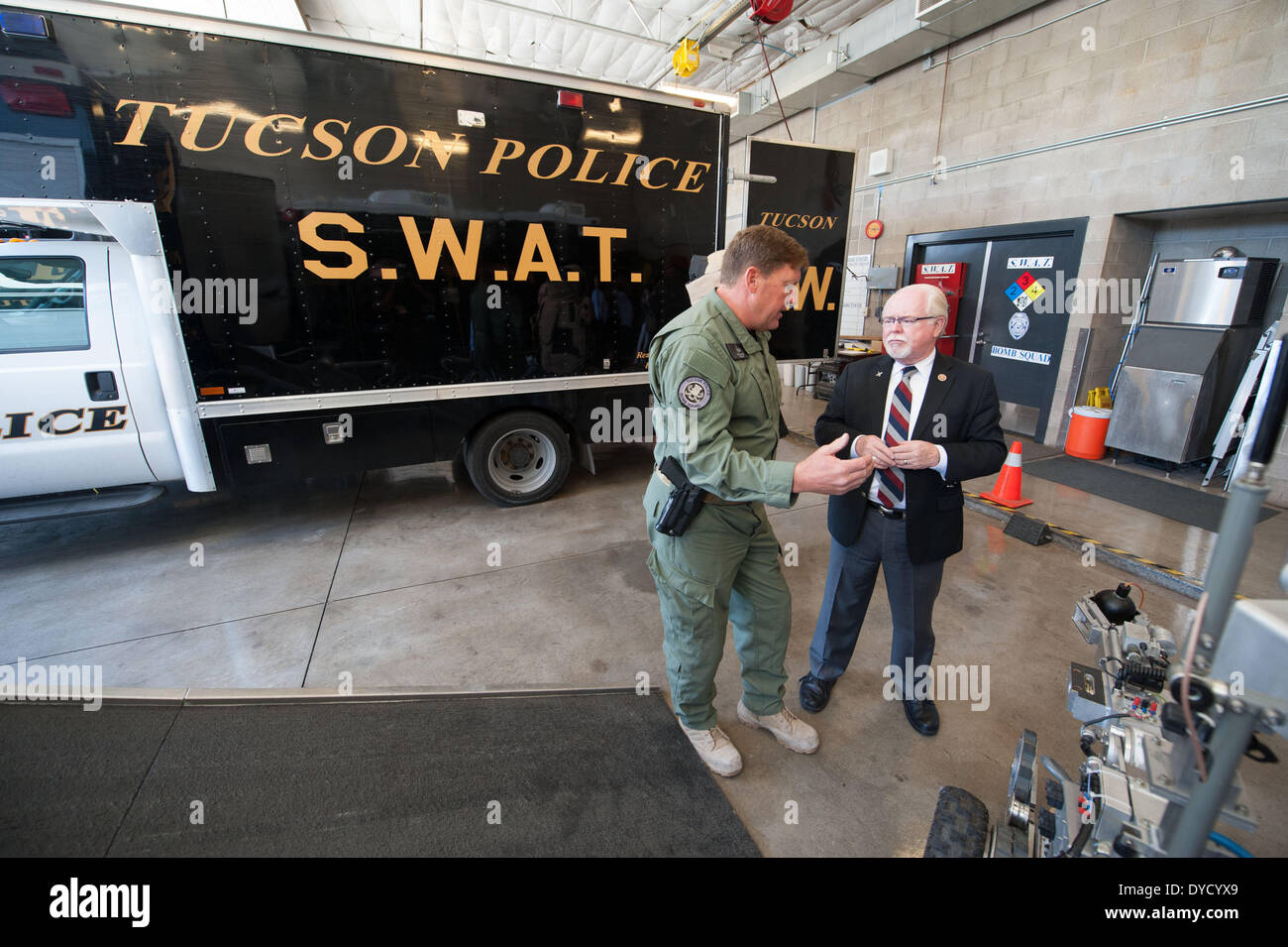 Tucson, Arizona, USA. 14th Apr, 2014. Tucson Police Department Bomb ...