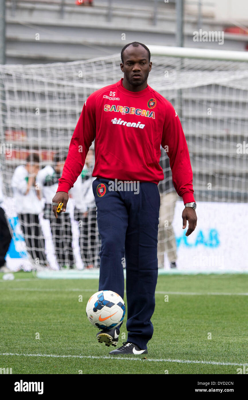 David suazo hi-res stock photography and images - Alamy