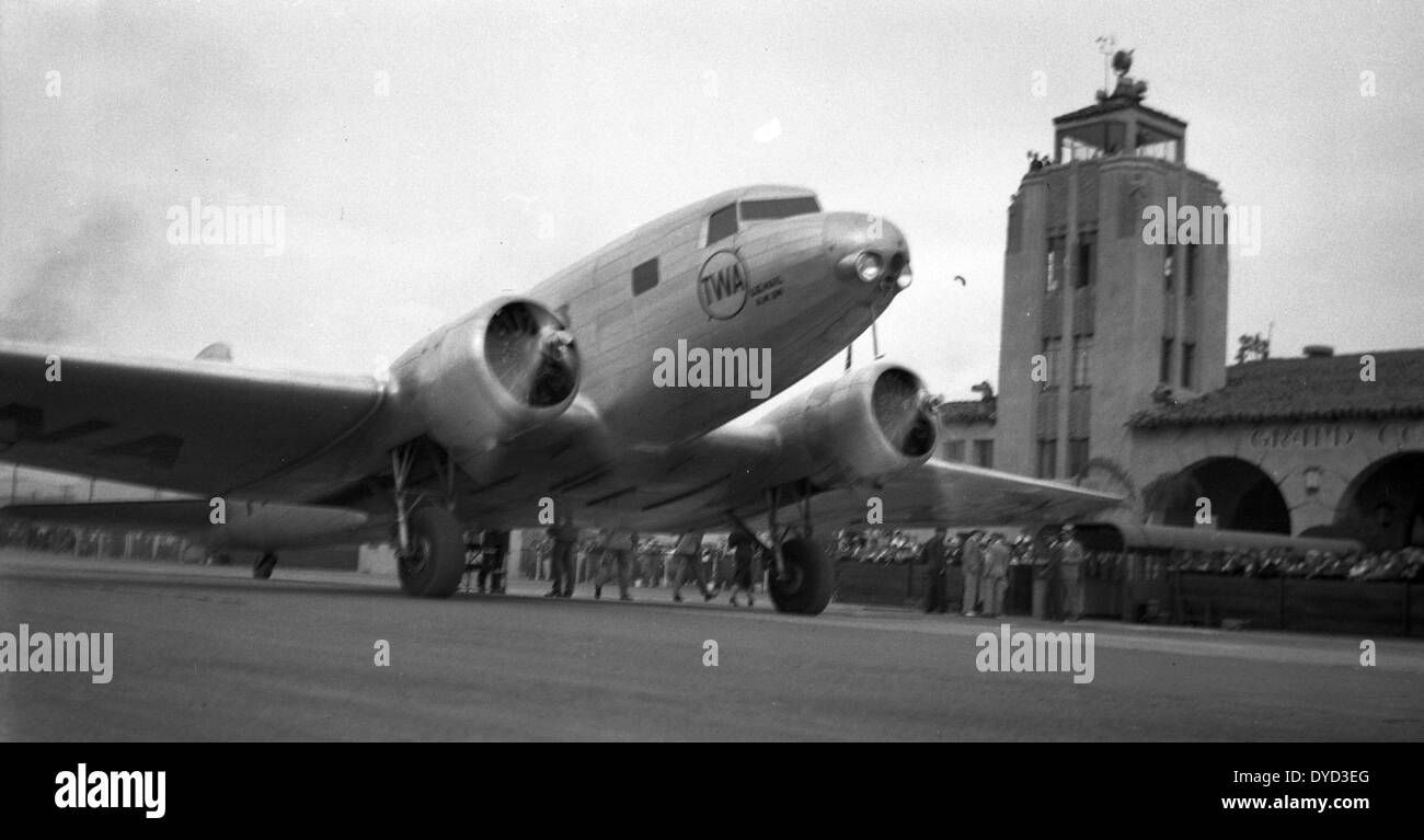 The Douglas DC-1, with registration NC223Y, was a groundbreaking ...
