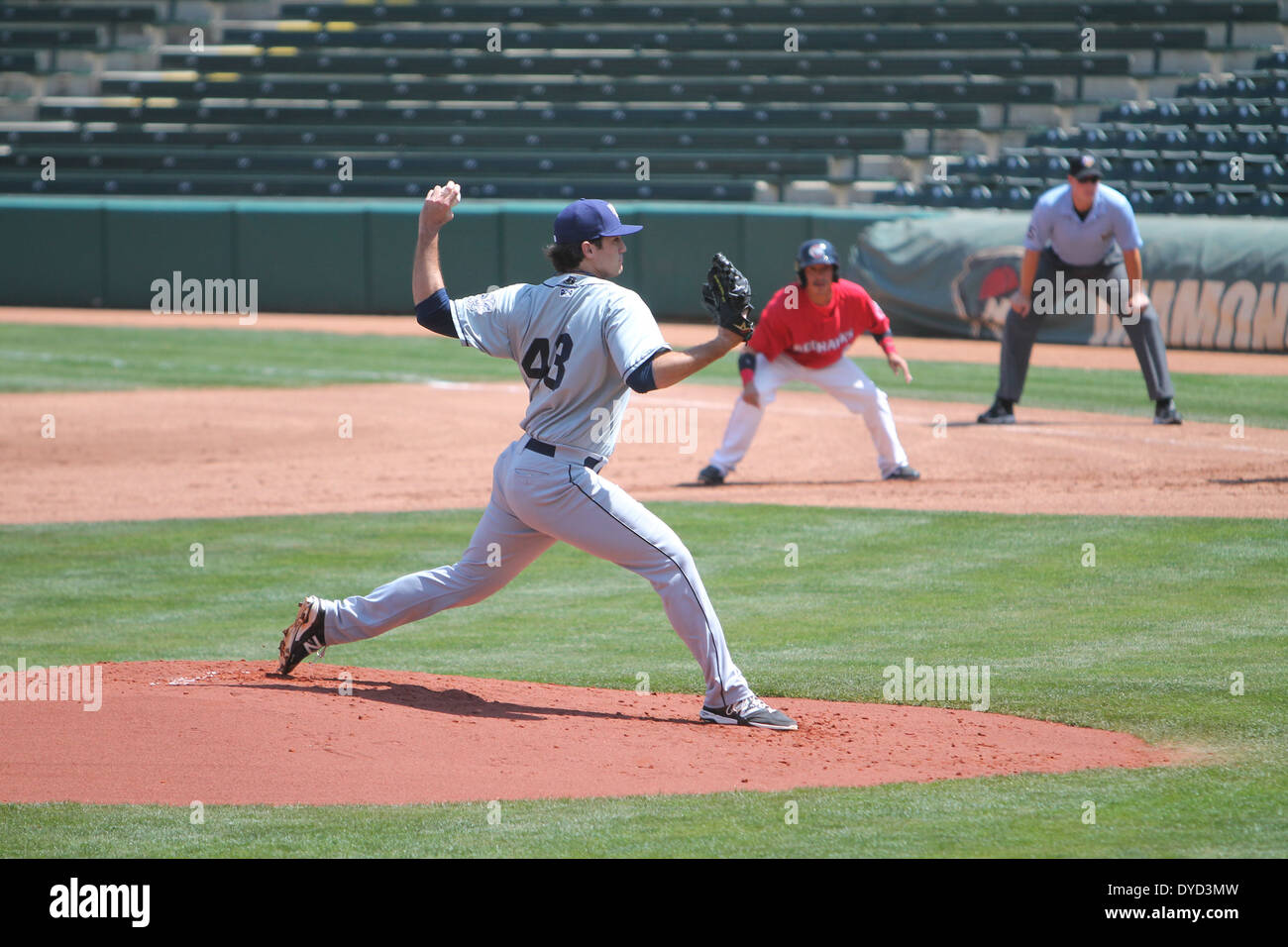 Stop action hi-res stock photography and images - Alamy