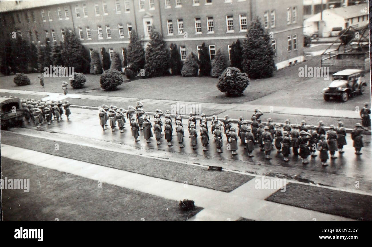 Photo AL-32 from James Hatchard's album depicts members of the 94th ...