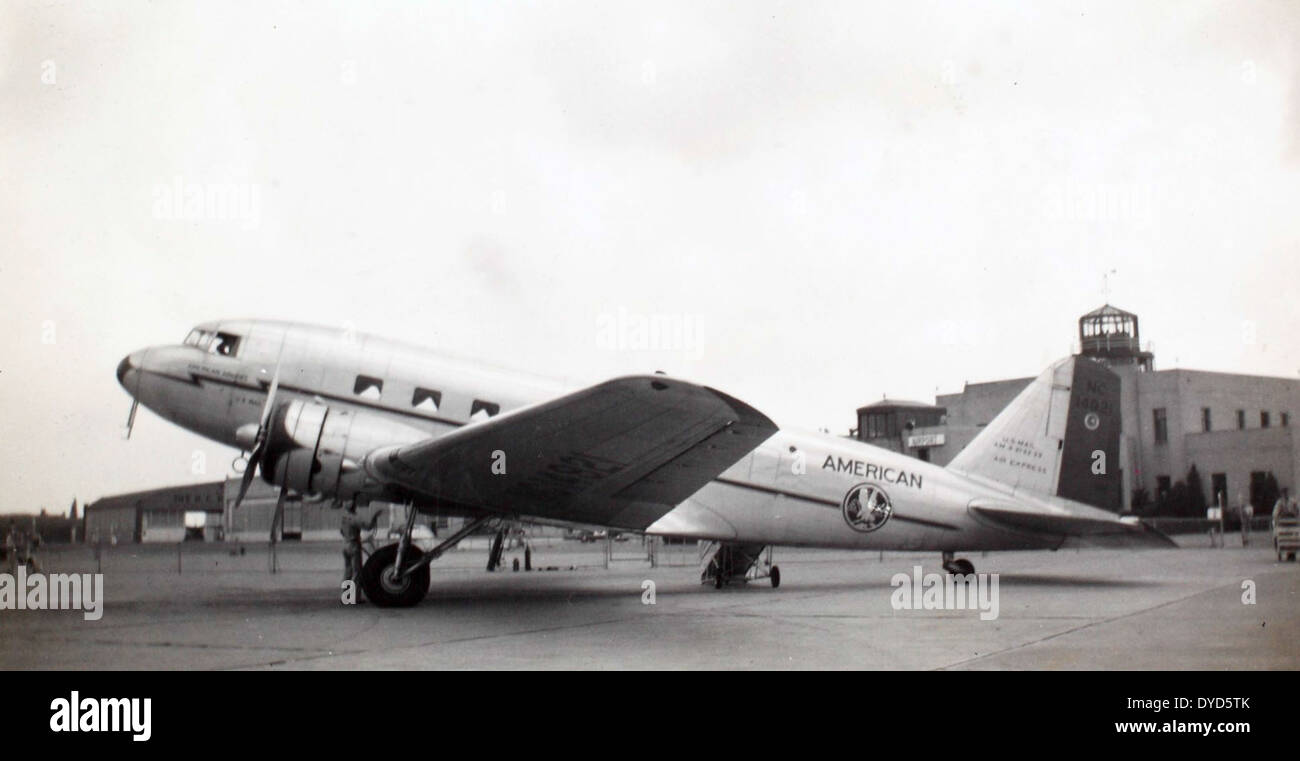 A photograph from the Dunkel Collection showing the American Airlines ...