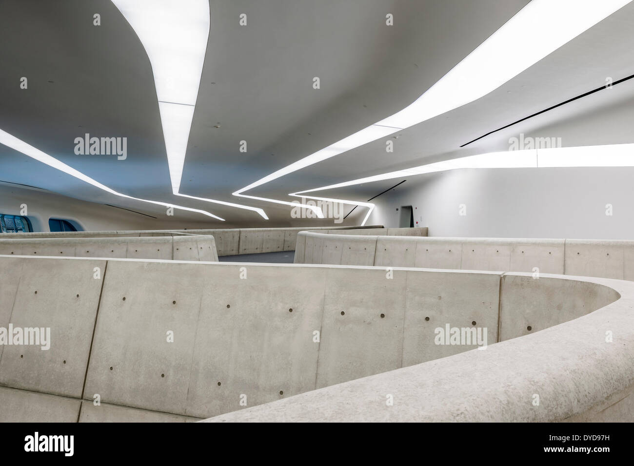 Dongdaemun Design Plaza (DDP), Seoul, Korea, South. Architect: Zaha ...