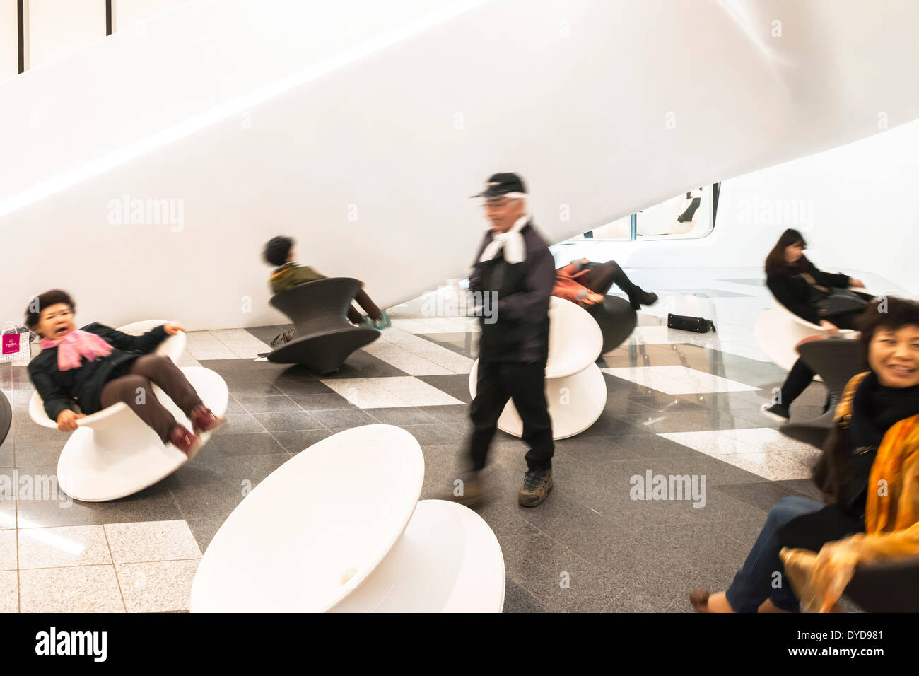 Interior Dongdaemun Design Plaza Ddp Stock Photos & Interior Dongdaemun ...