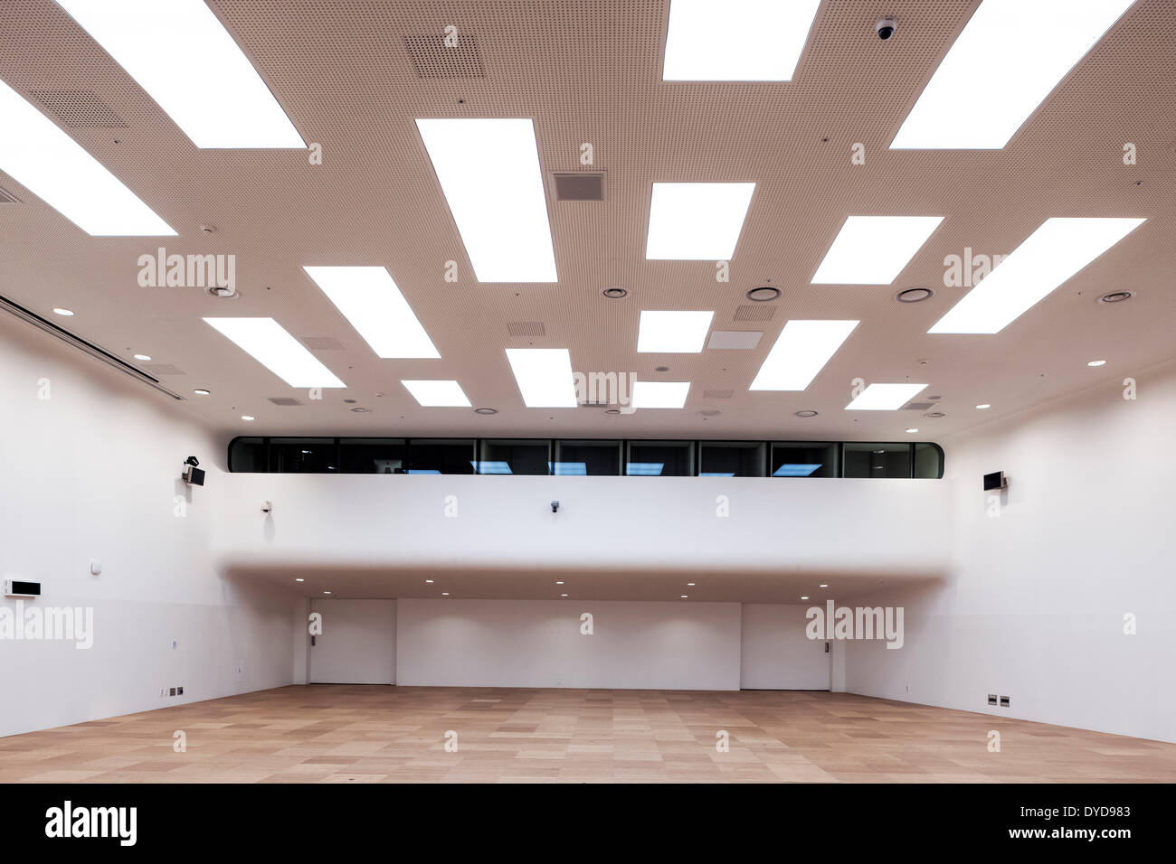 Interior dongdaemun design plaza ddp hi-res stock photography and ...