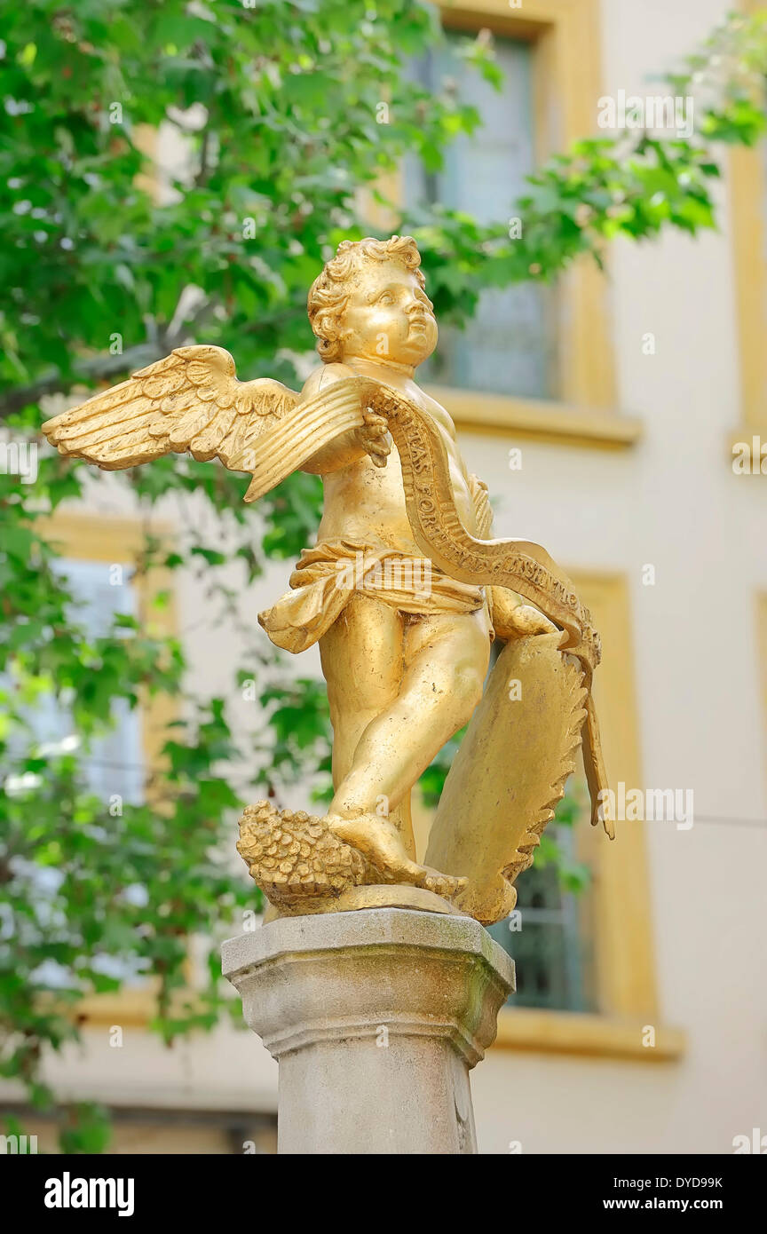 Angel statue on the La Fontaine de l'Ange fountain, Carpentras ...