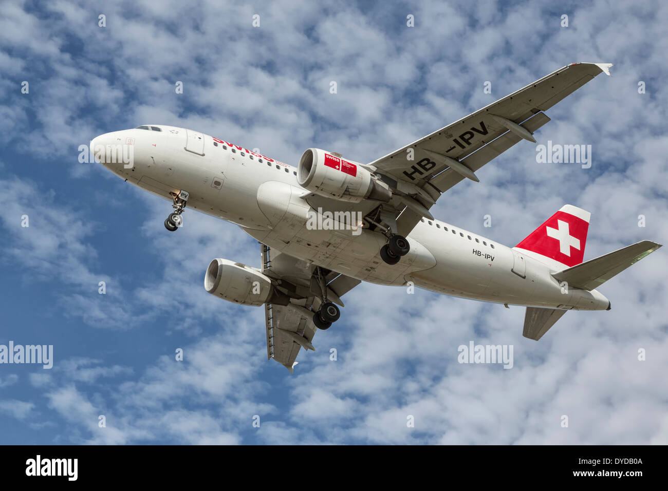 Airbus a319 white hi-res stock photography and images - Alamy