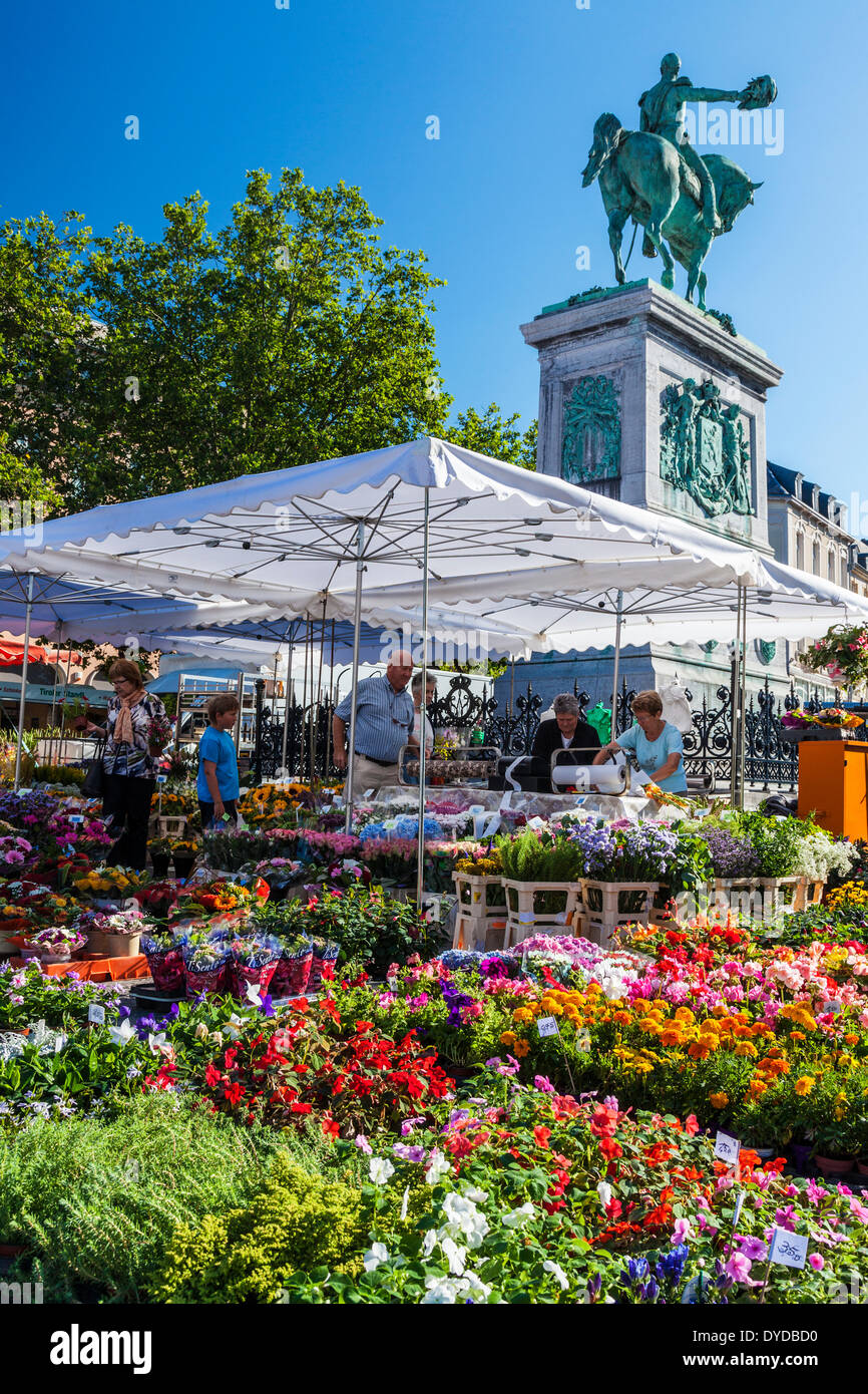 Place guillaume ii hi-res stock photography and images - Alamy