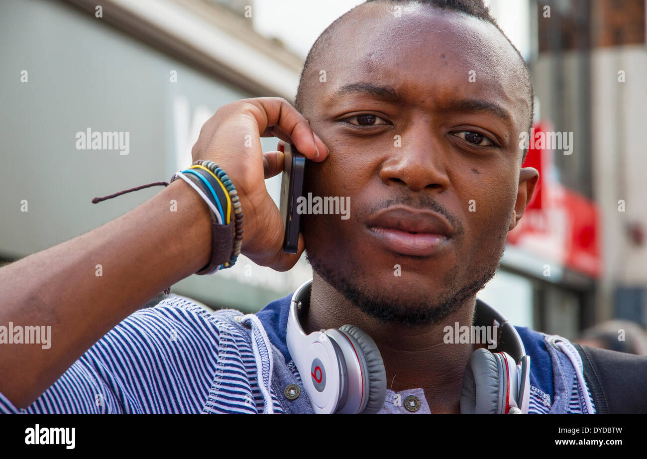 Ear phon hi-res stock photography and images - Alamy