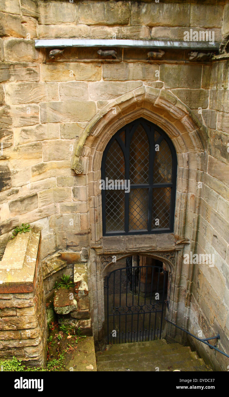 Medieval nunnery hi-res stock photography and images - Alamy