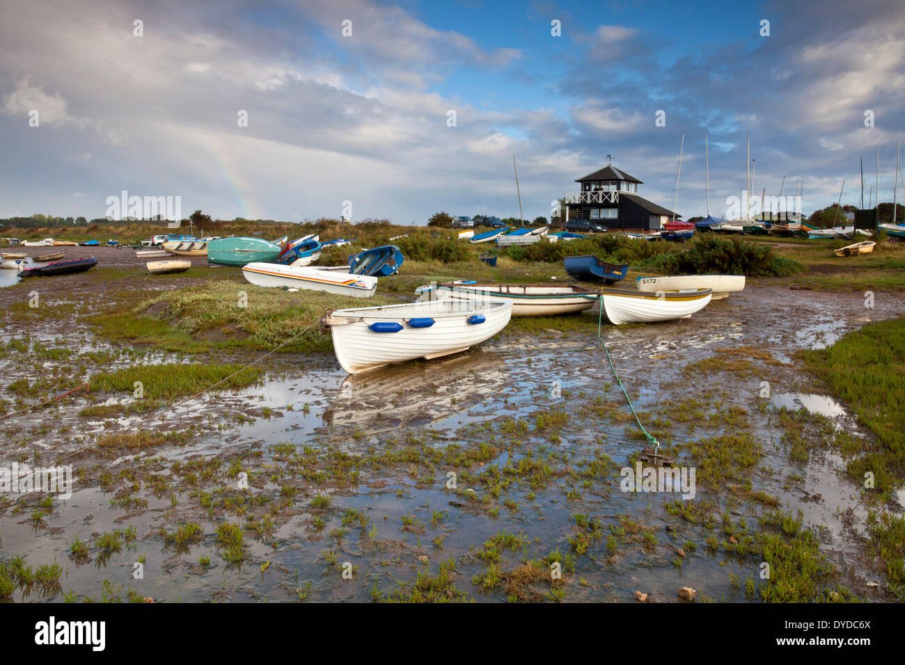 Boats moored at Morston on the Norfolk coast Stock Photo - Alamy