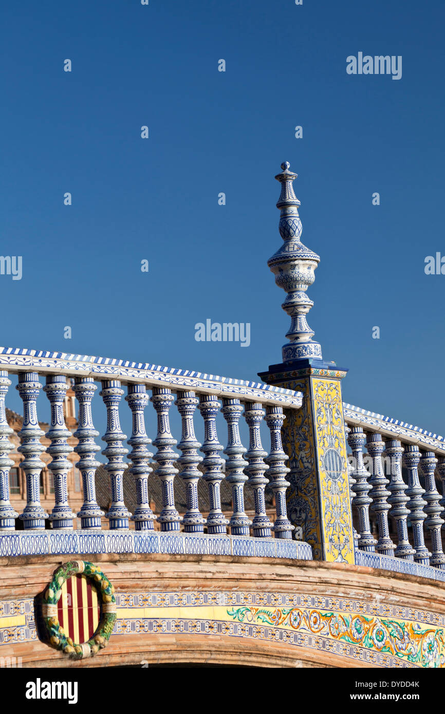 Bridge decorated with ceramic azulejo tiles at Plaza de Espana Stock ...