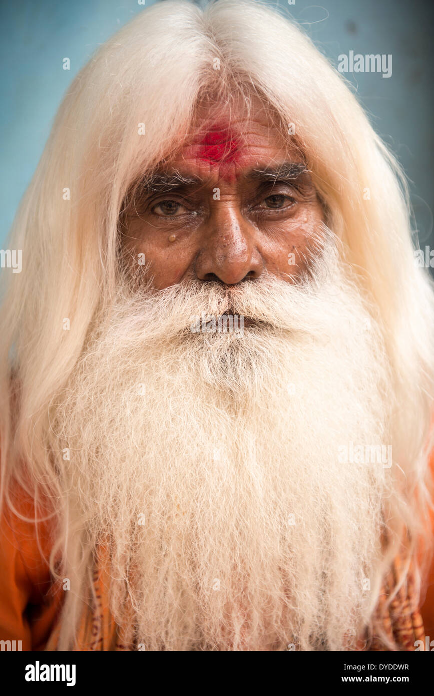 Portrait sadhu holy man hi-res stock photography and images - Alamy