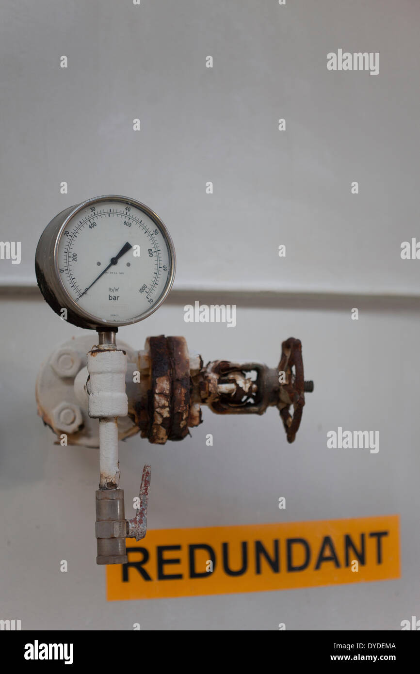 Isolation valve hi-res stock photography and images - Alamy