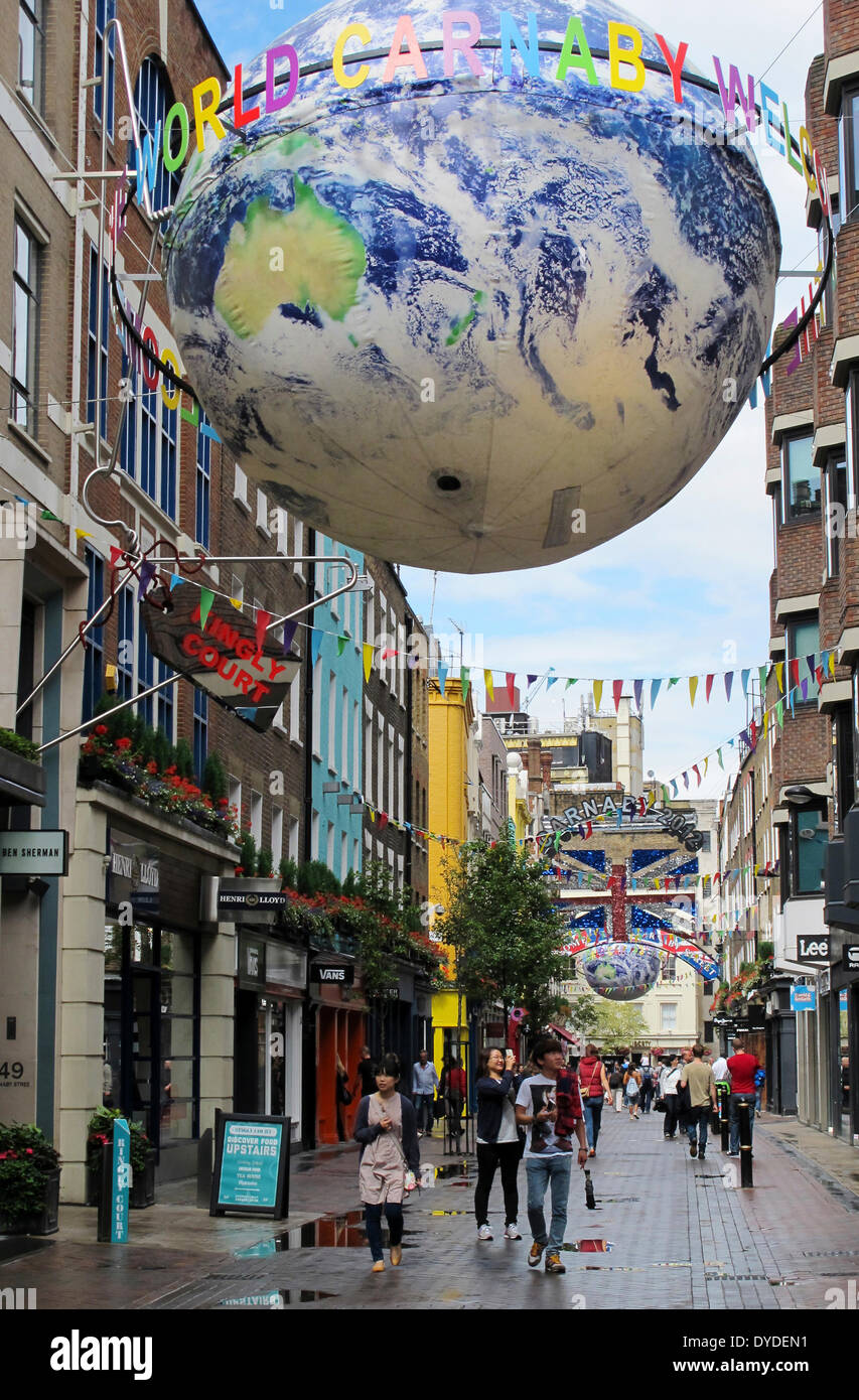 Soho street hi-res stock photography and images - Alamy