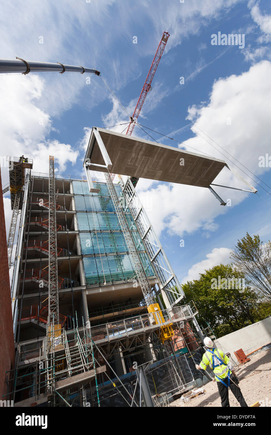 Crane constructi hi-res stock photography and images - Alamy