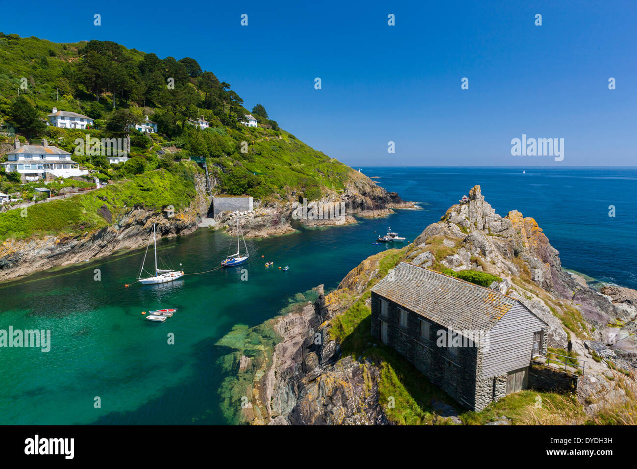 Polperro harbour hi-res stock photography and images - Alamy