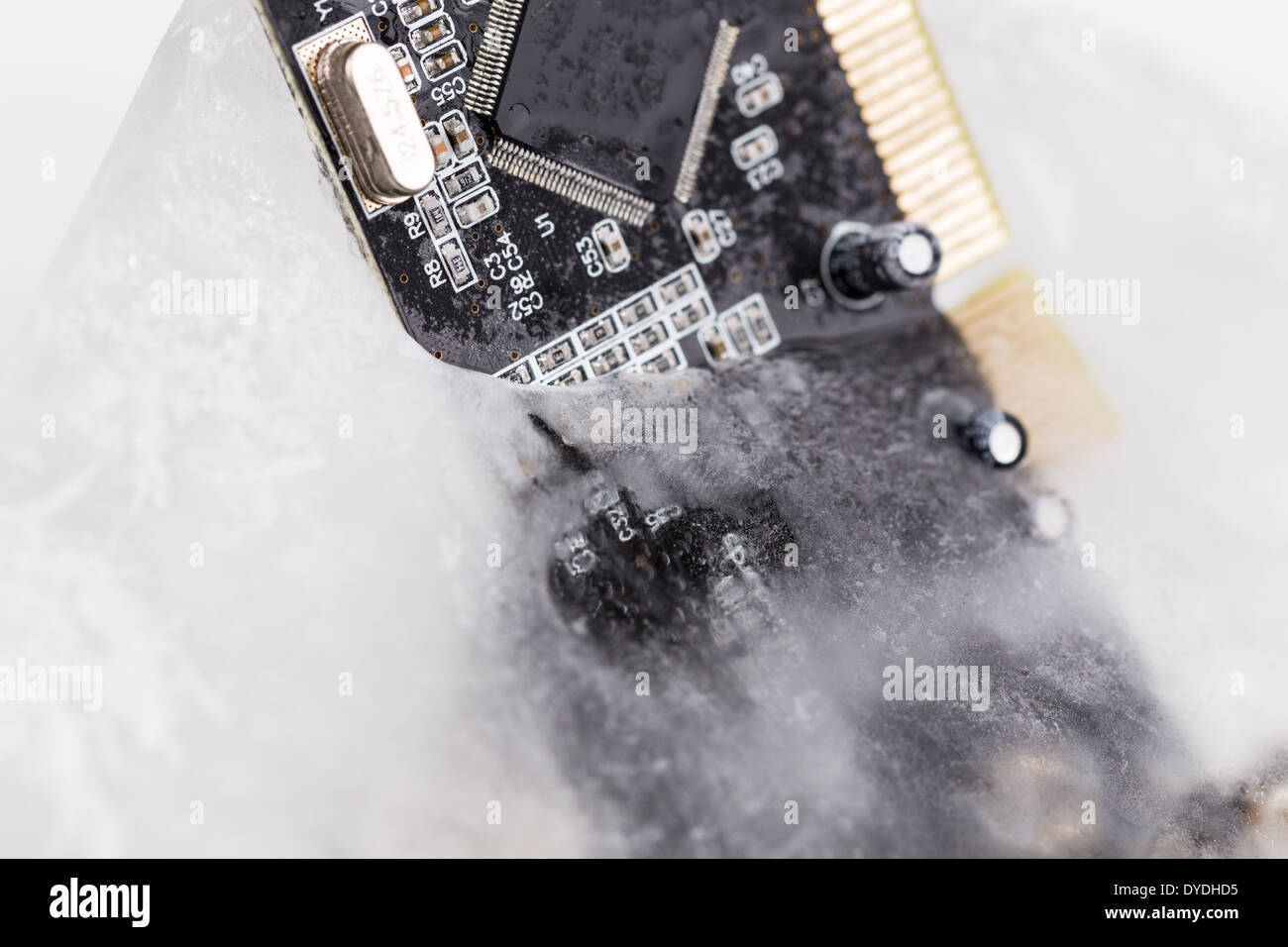 Frozen computer hi-res stock photography and images - Alamy