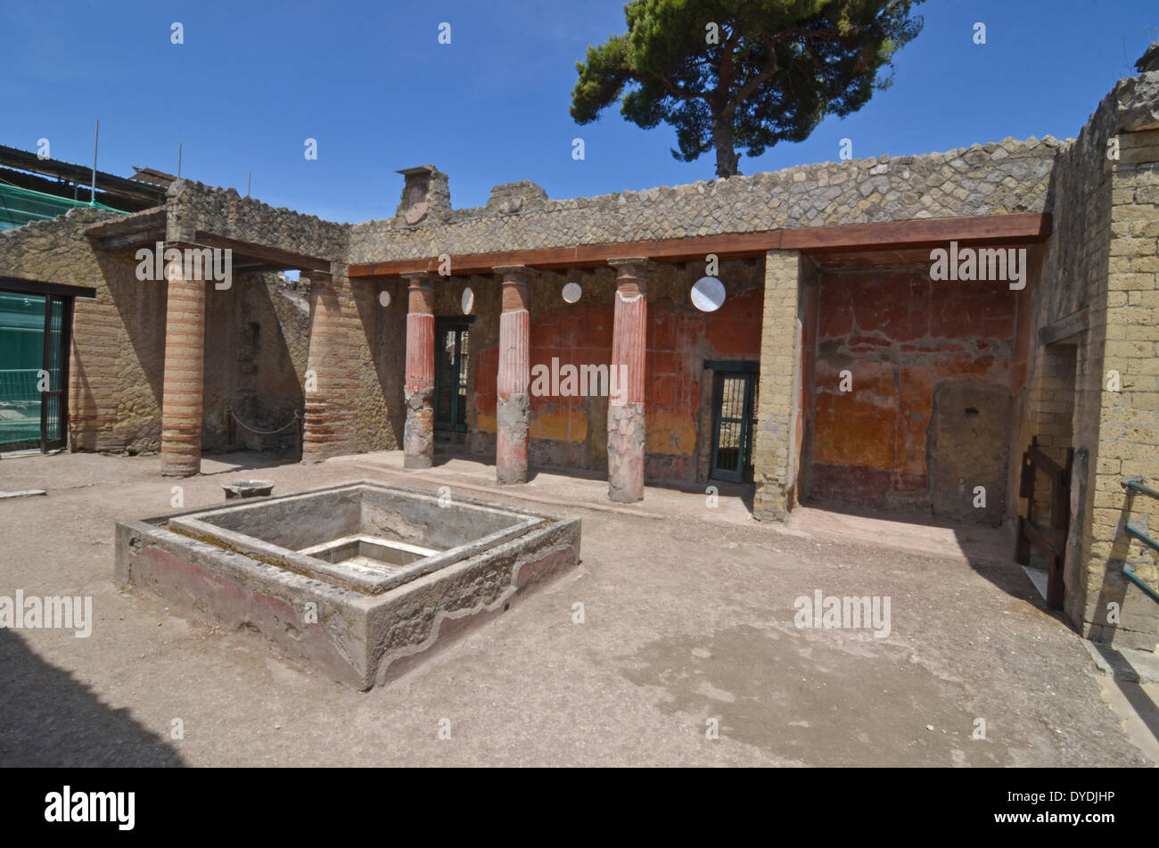 Pompeii ruins vesuvius art hi-res stock photography and images - Alamy