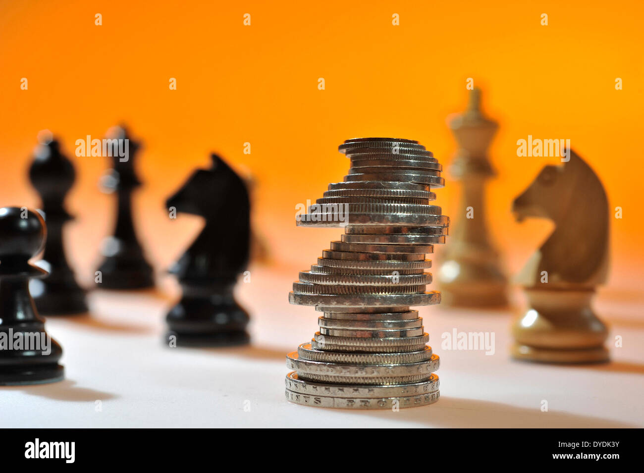 Chess money hi-res stock photography and images - Alamy