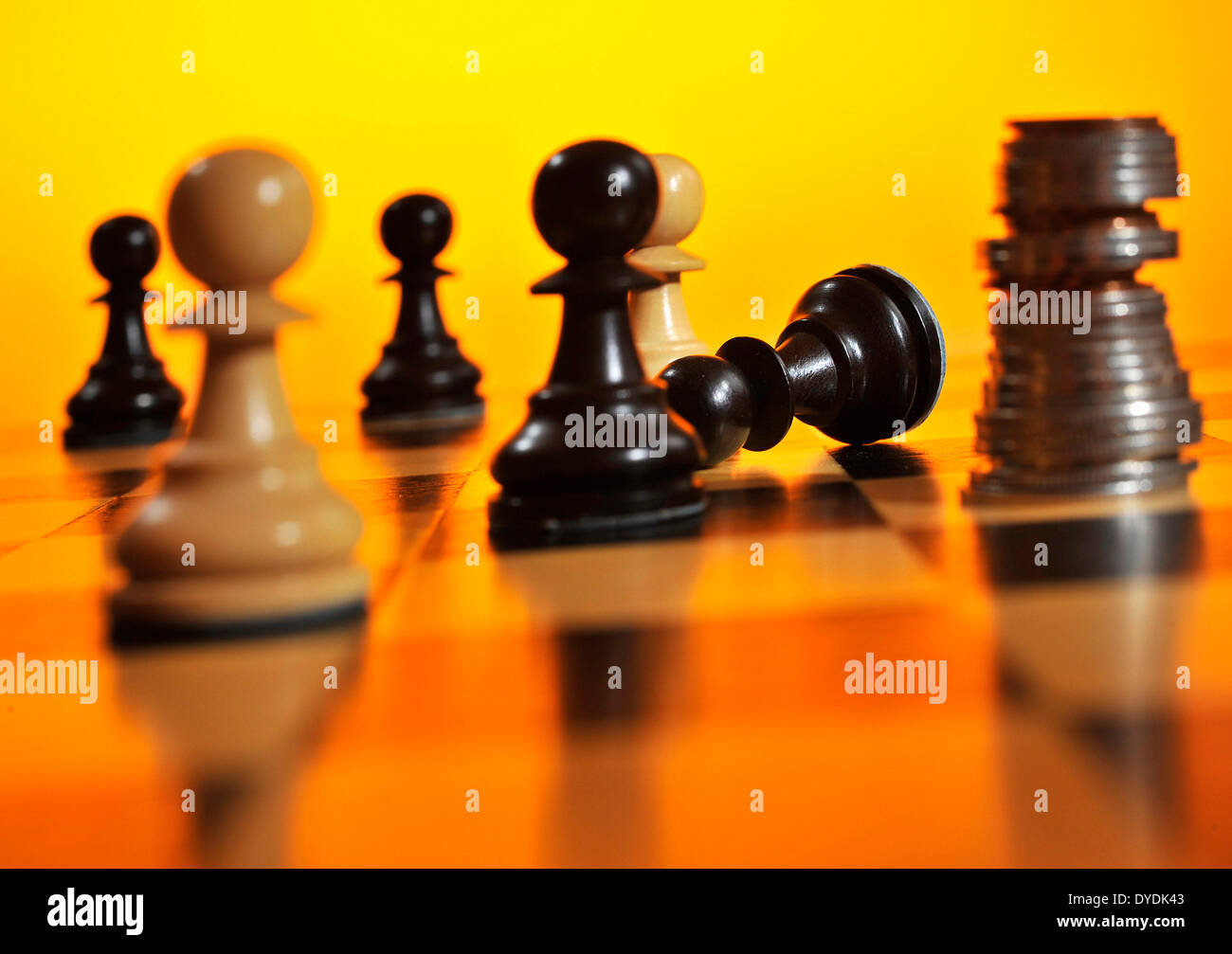 Chess, Check, chess pieces, play, game, strategy, money, coins, Swiss ...