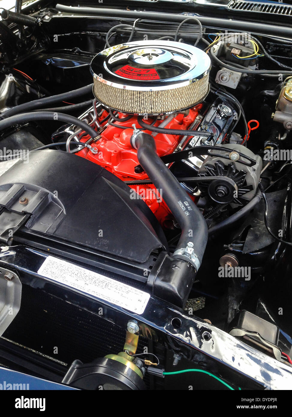 327 v8 hi-res stock photography and images - Alamy
