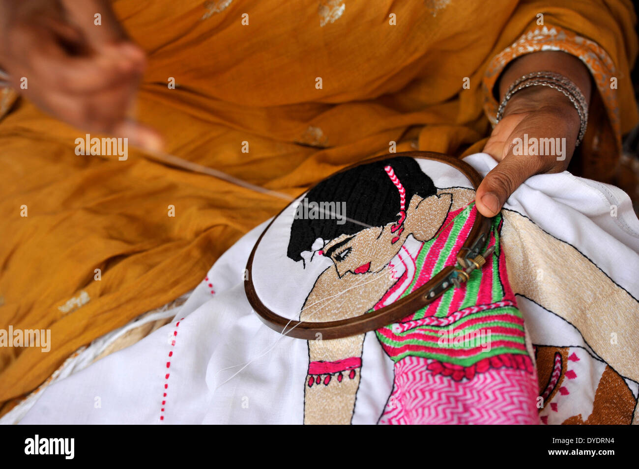 Folk art in bangladesh hi-res stock photography and images - Alamy