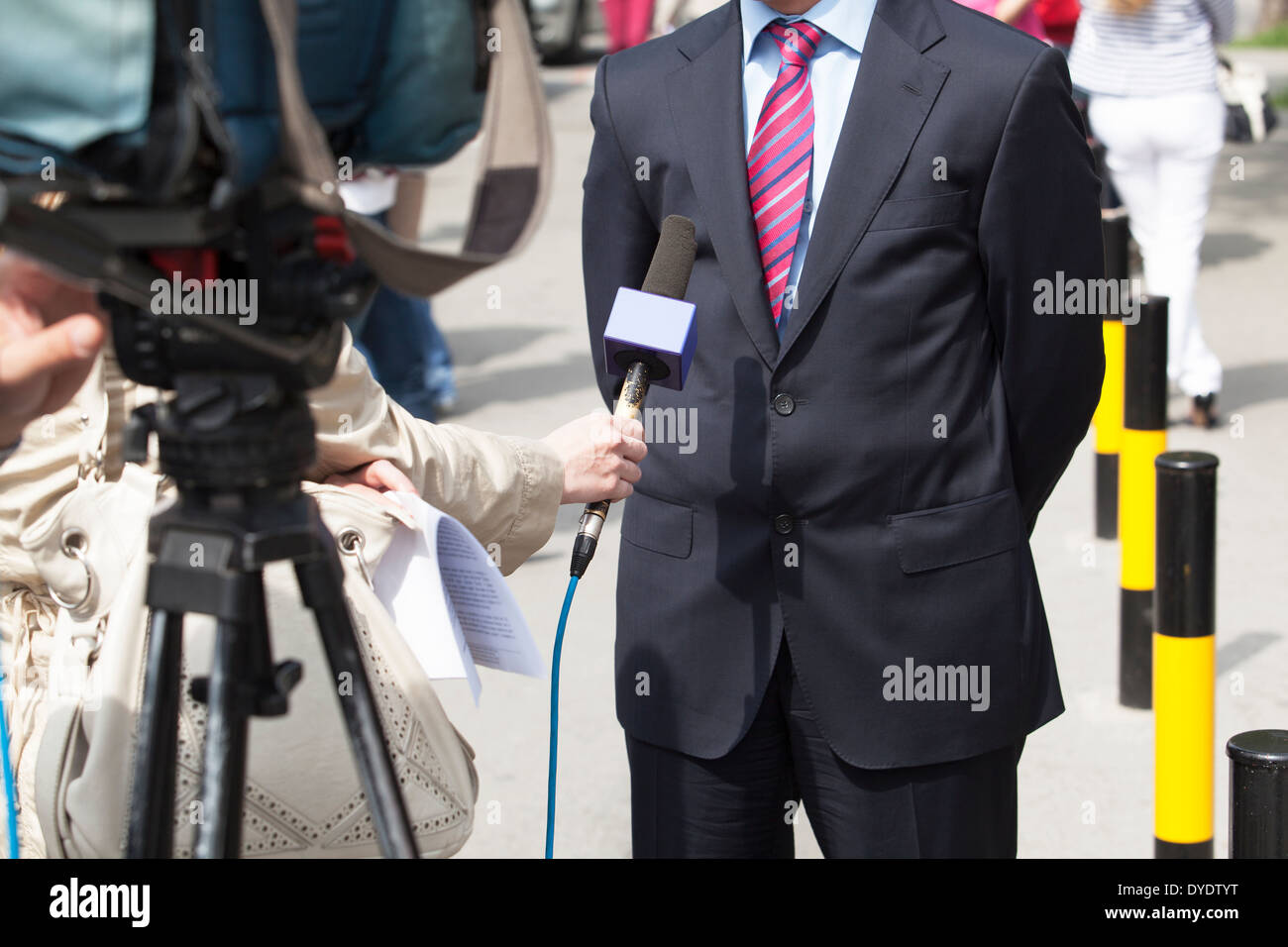 Journalist camera hi-res stock photography and images - Alamy
