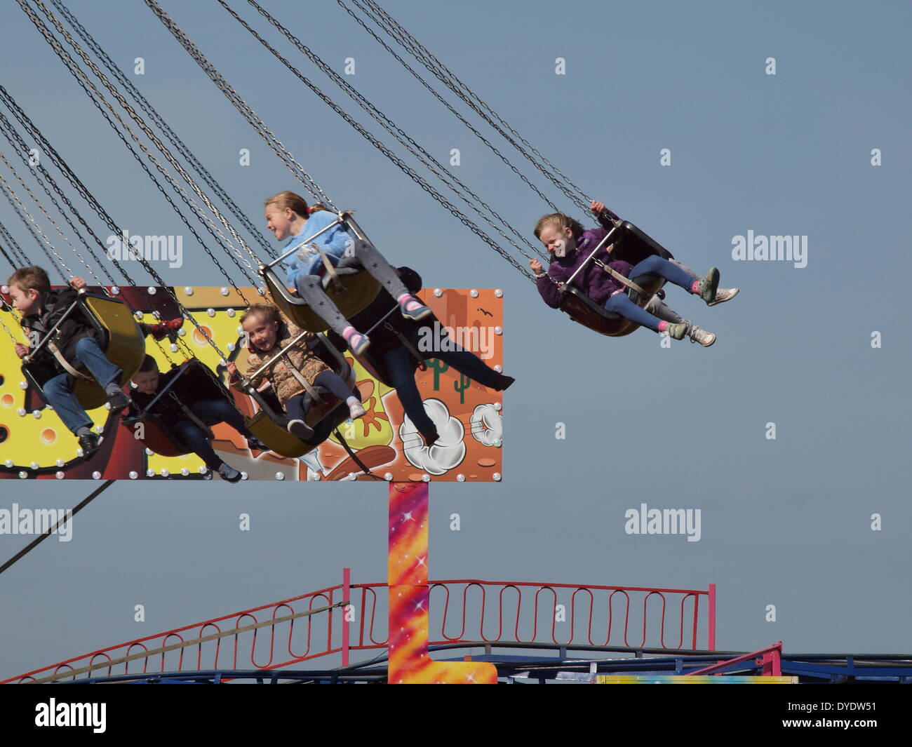 Teenagers at the funfair hi-res stock photography and images - Alamy