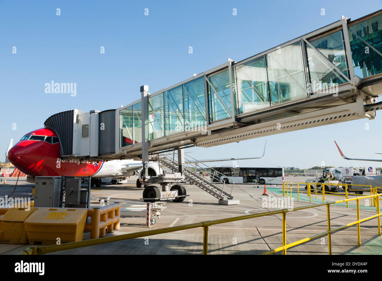 Passenger access ramp / bridge for passengers to board / boarding Stock ...