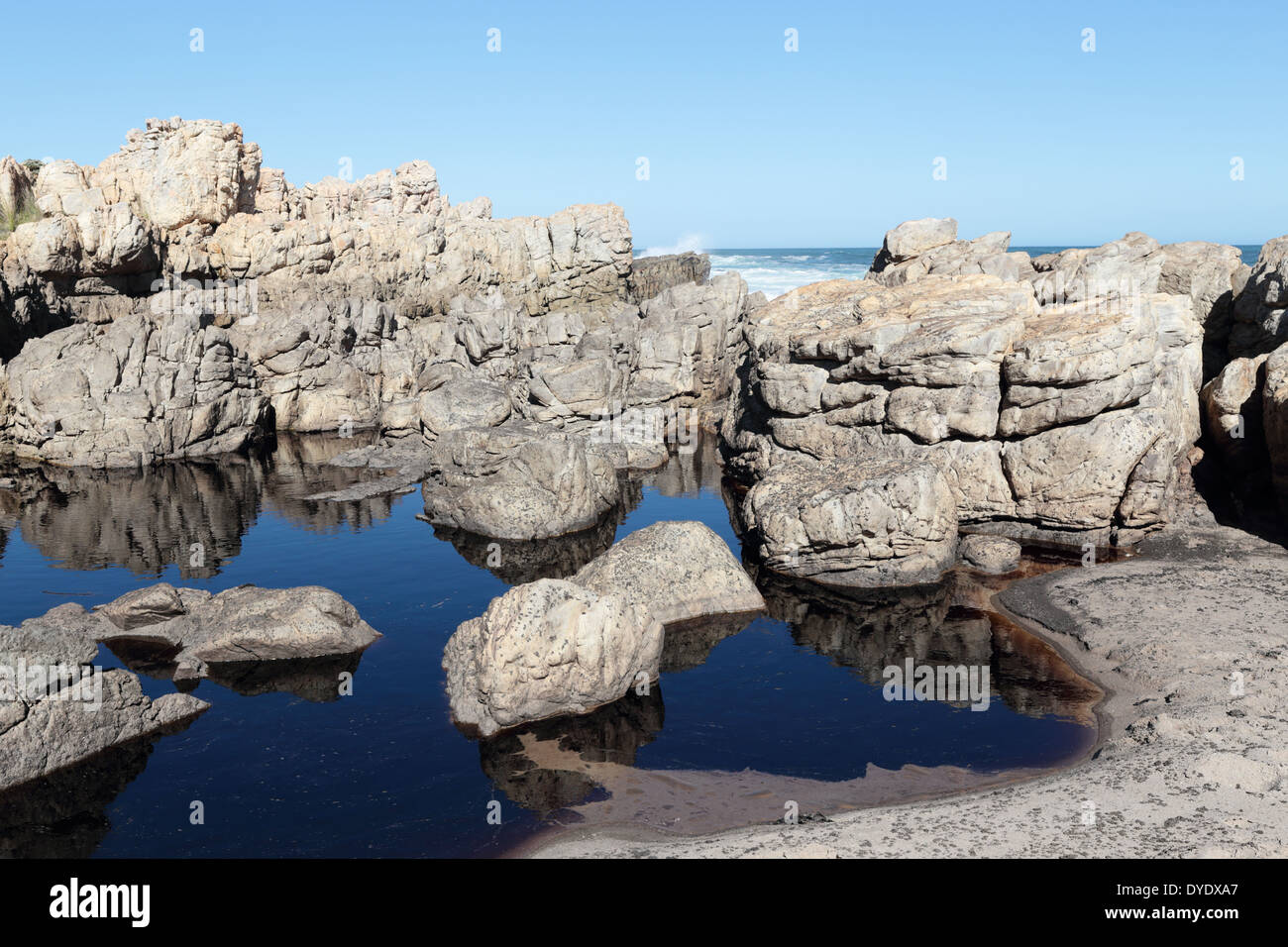 Rock pools hi-res stock photography and images - Alamy