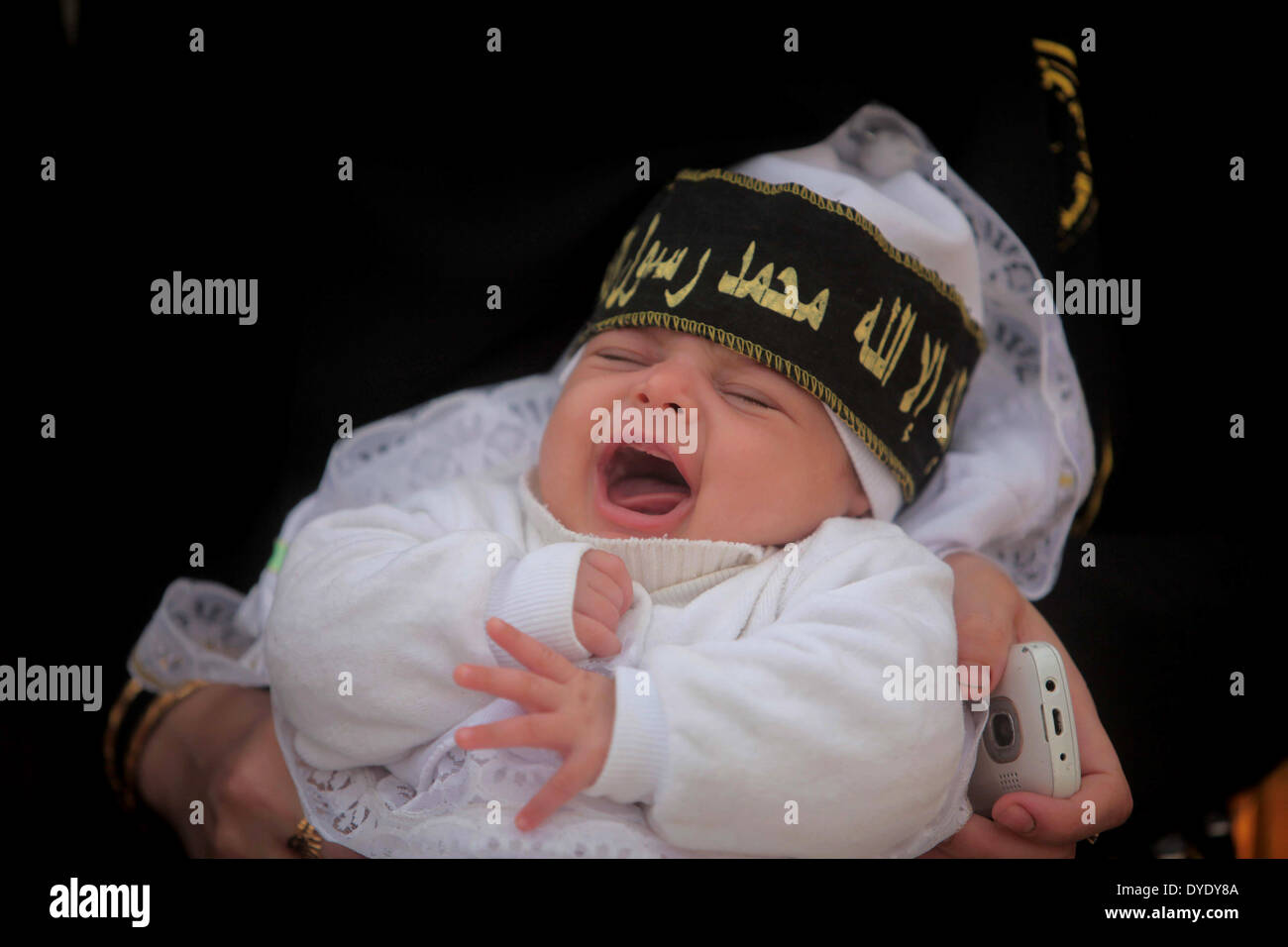 Palestinian mother and baby hi-res stock photography and images - Alamy