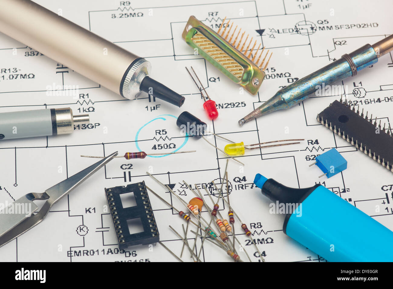 Learn electronic hi-res stock photography and images - Alamy