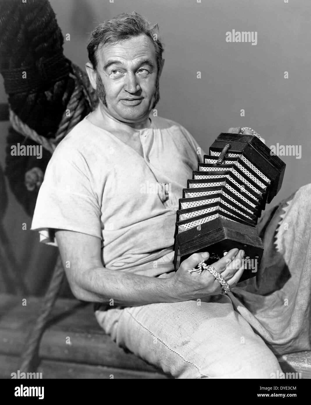 Barry fitzgerald on set film two hi-res stock photography and images ...