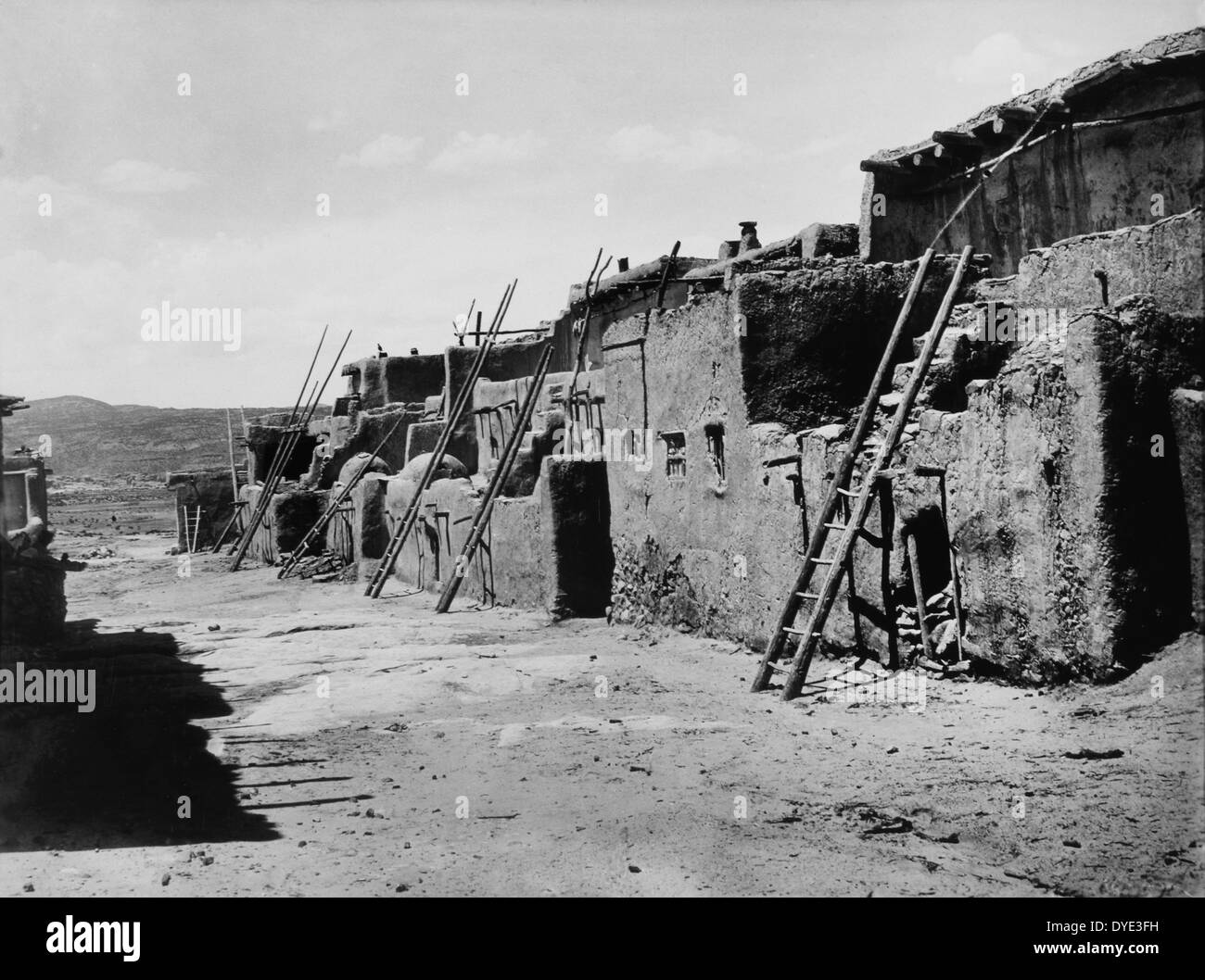 Acoma pueblo hi-res stock photography and images - Alamy