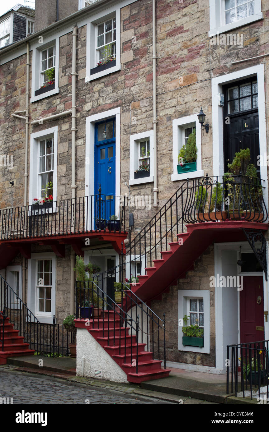 Ramsay gardens edinburgh hi-res stock photography and images - Alamy