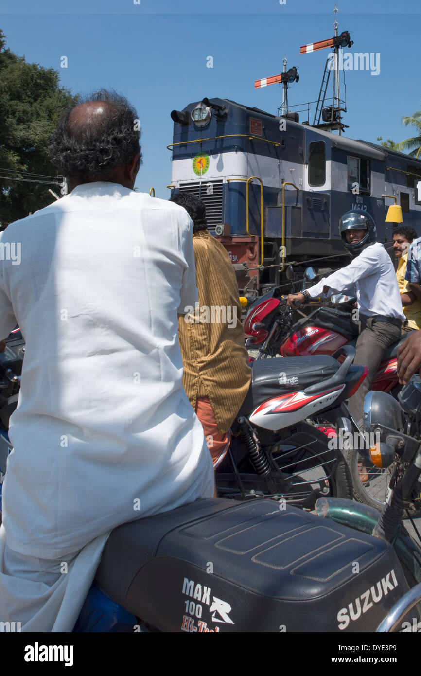 Indian railway crossing hi-res stock photography and images - Alamy