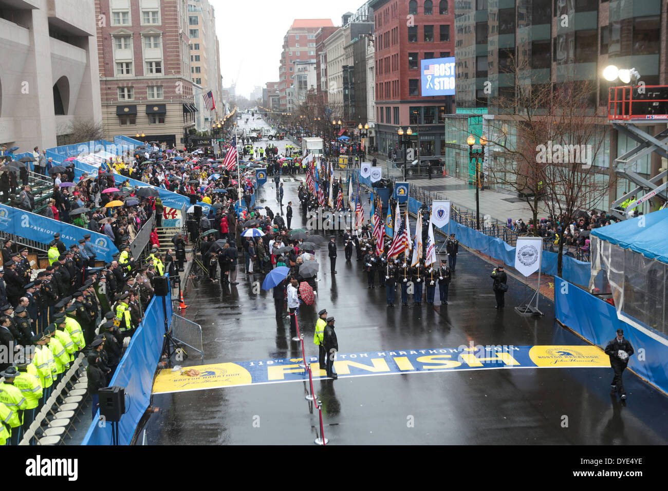 Boston, Massachusetts, USA. 15th Apr, 2014. Hundreds gather at the ...