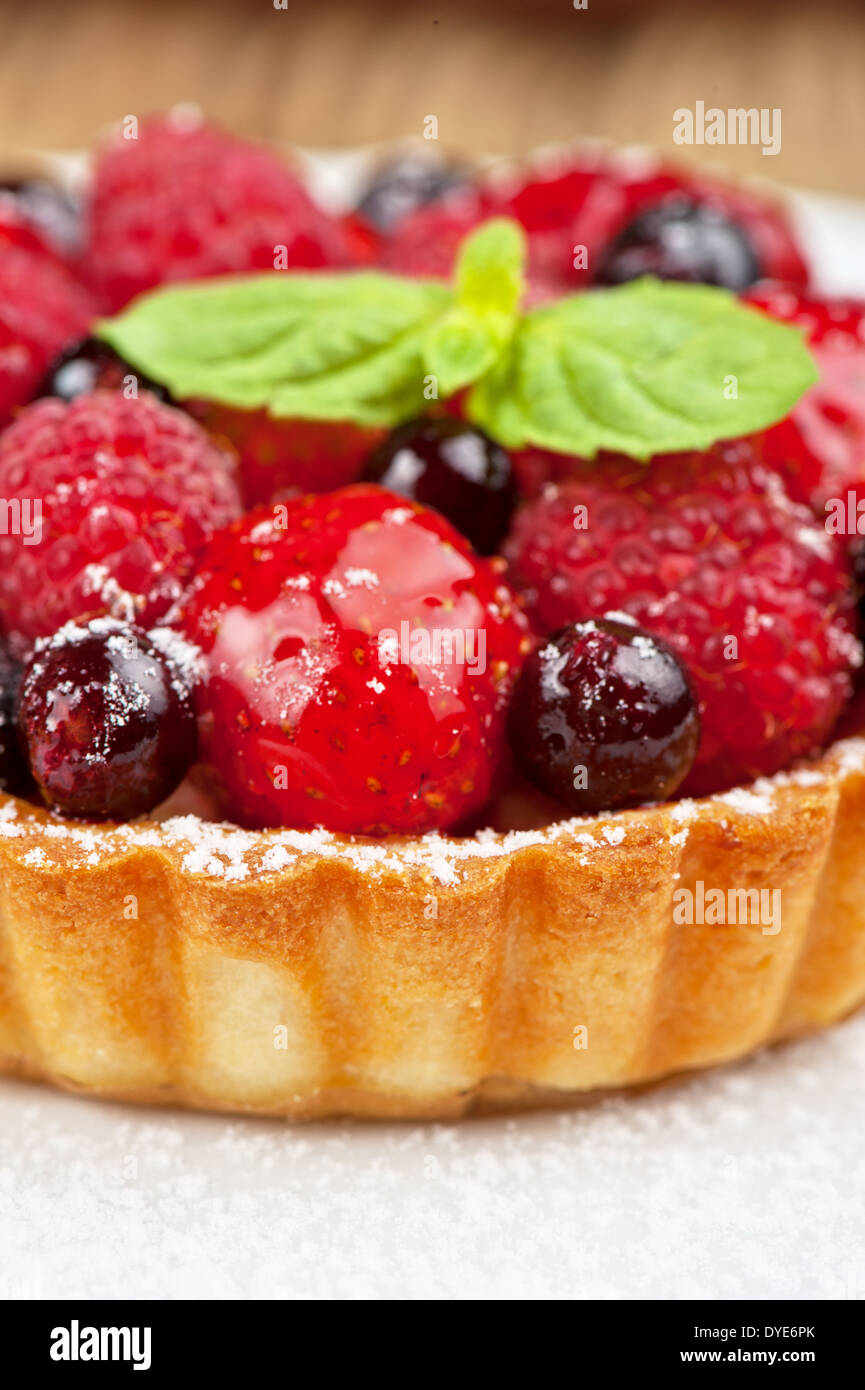 Cake with fresh berries Stock Photo - Alamy