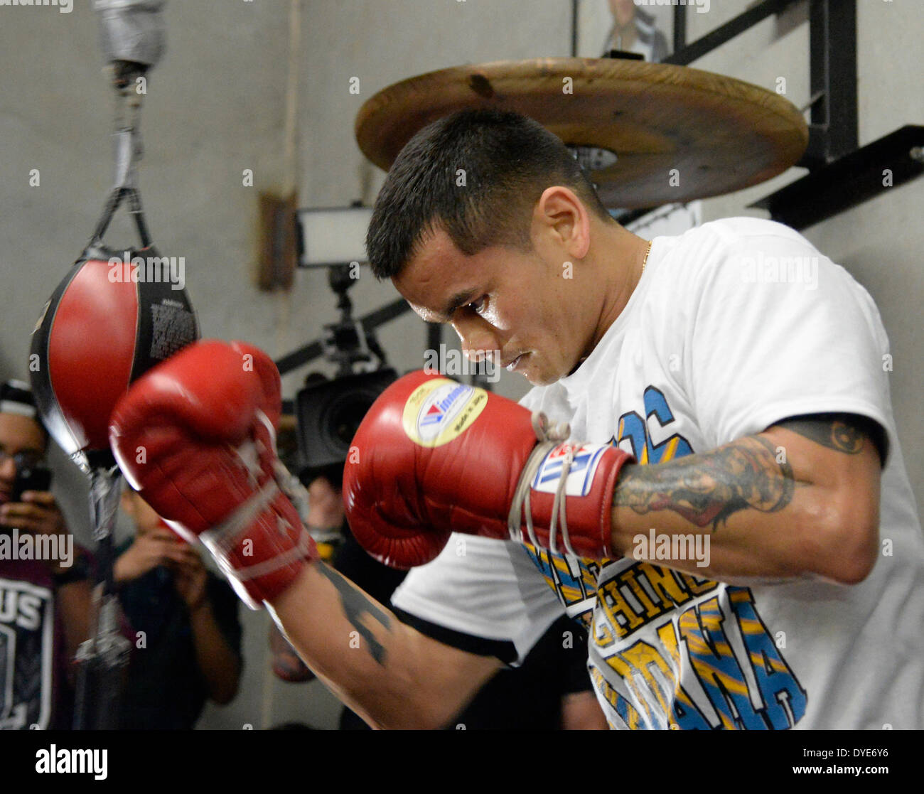 Robert garcia boxing hi-res stock photography and images - Alamy
