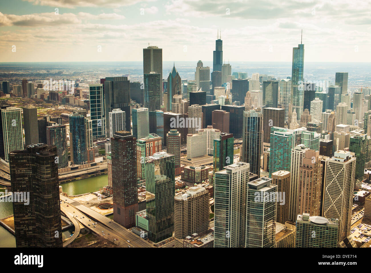 Chicago from helicopter hi-res stock photography and images - Alamy