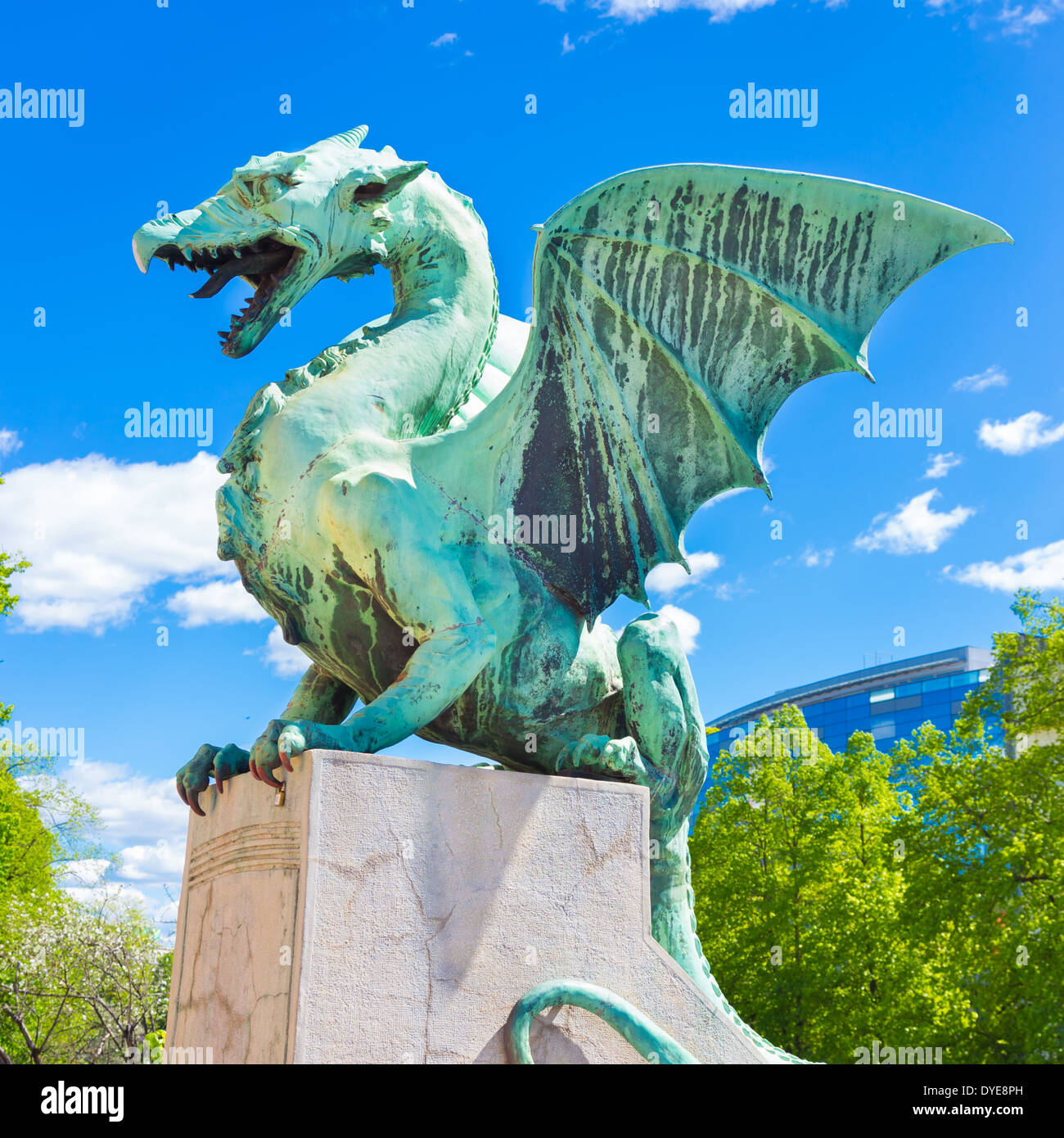 Guardian of the bridge hi-res stock photography and images - Alamy